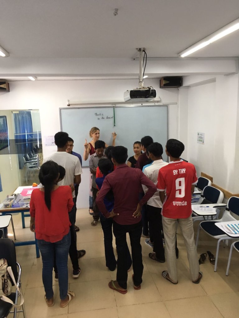 Interactive Teacher Training Siem Reap - GlobalGiving