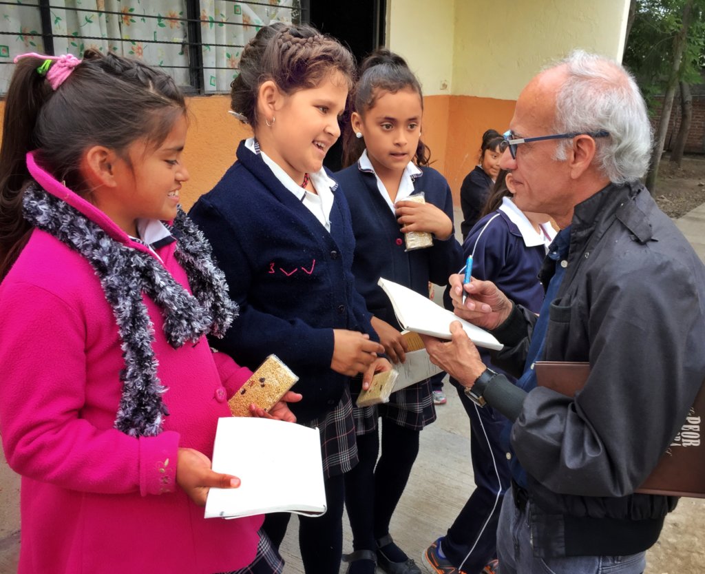 Help children become book lovers in rural Mexico - GlobalGiving