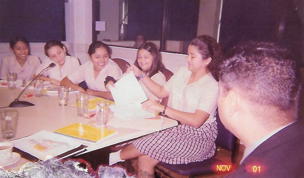 CHANGE THE LIFE OF 300 SALVADORAN SCHOOL GIRLS - GlobalGiving