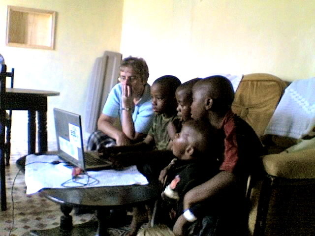 Bridge the Digital Divide for 307 Nairobi students - GlobalGiving