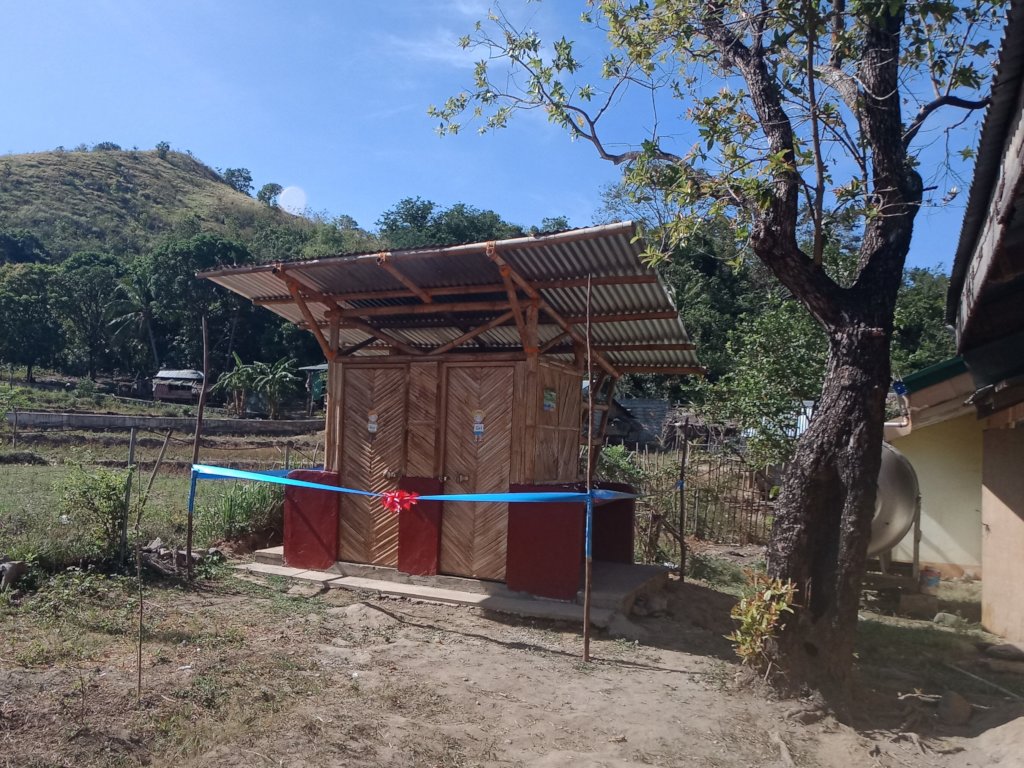 Reports on Pit latrines for 13 schools in the Philippines - GlobalGiving