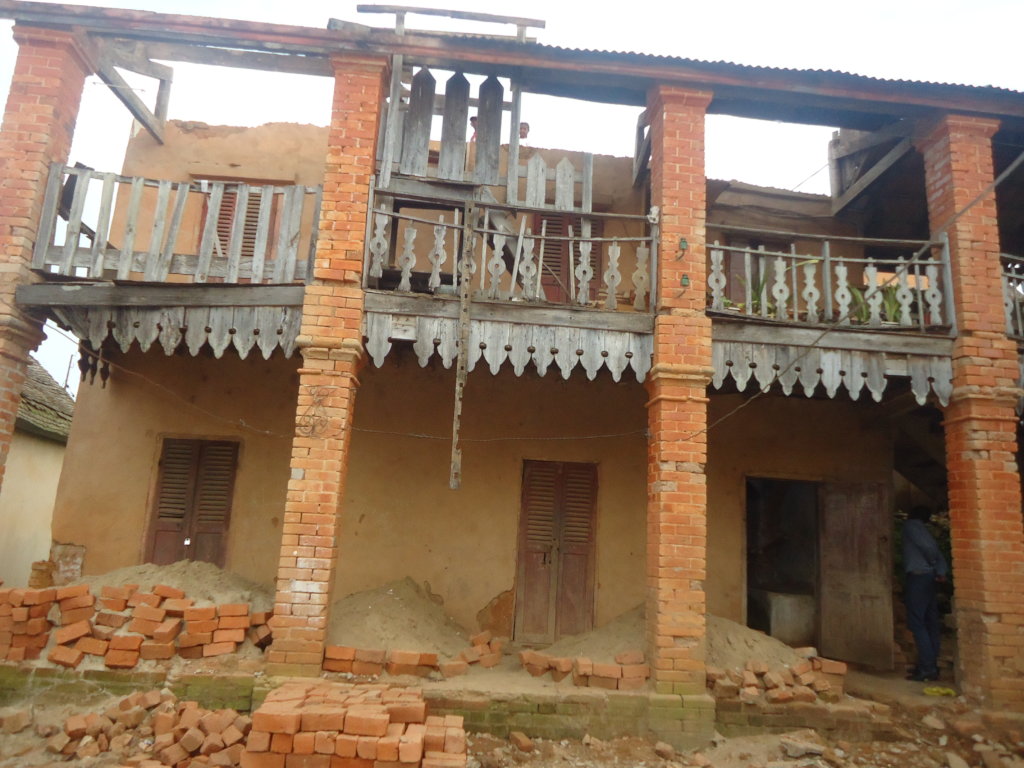 Restore a house to mobilize ignored labor pools - GlobalGiving