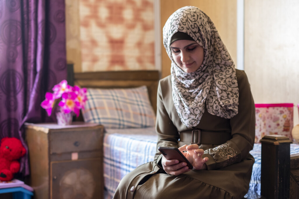 A film to amplify refugee teenage girls education - GlobalGiving