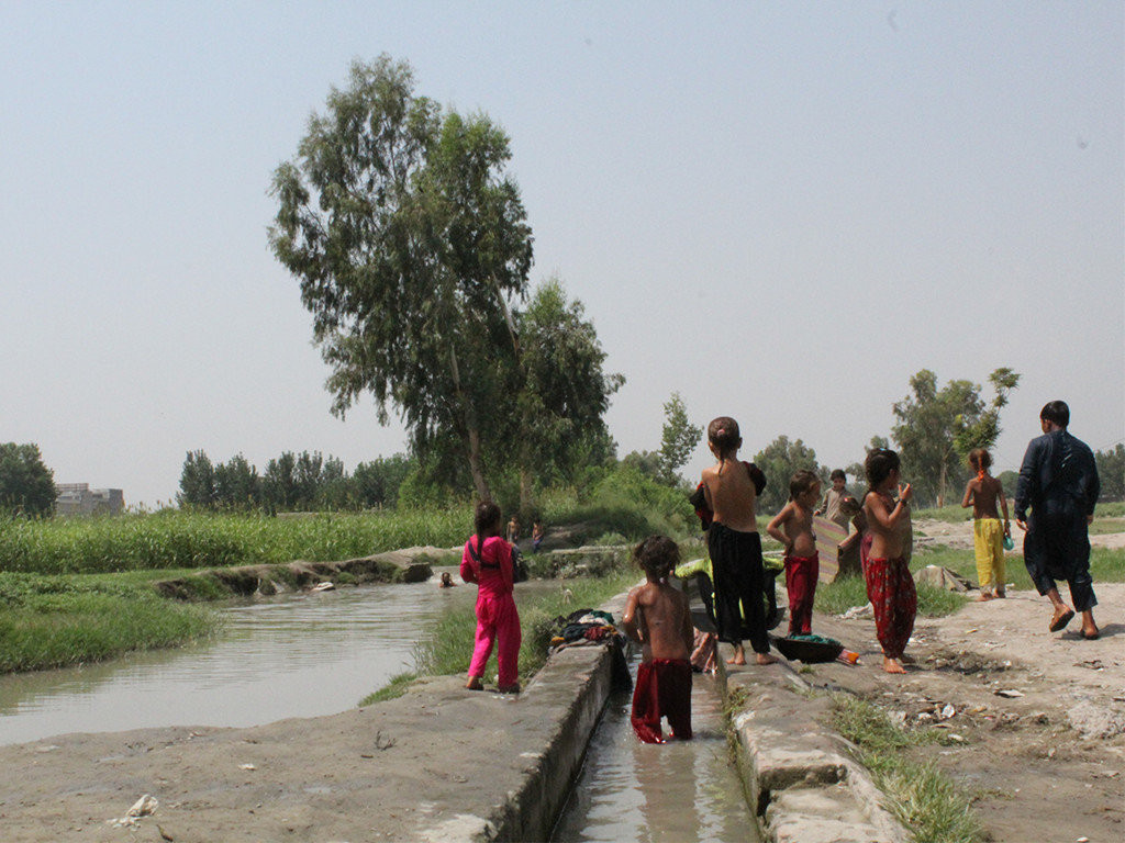 50 street children resume school in rural Pakistan - GlobalGiving