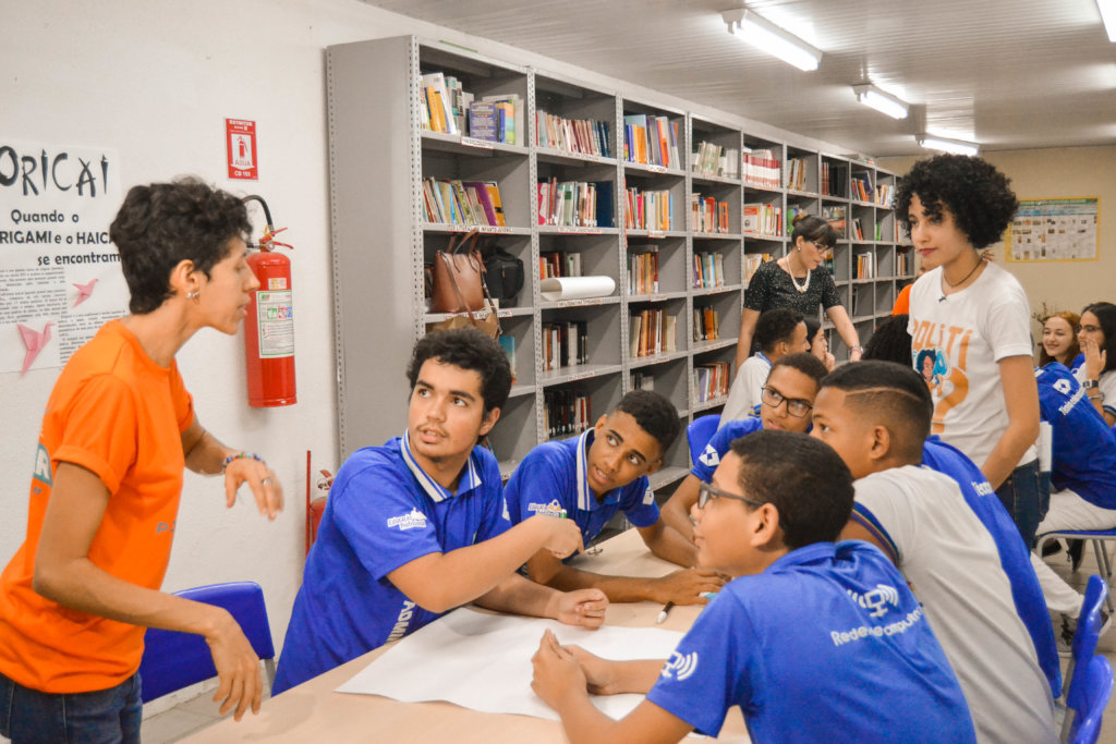 Civic Skills for 2.400 Youth in Brazil - GlobalGiving