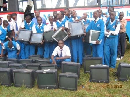 DSAID Rural School Mobile Solar Computer Classroom - GlobalGiving