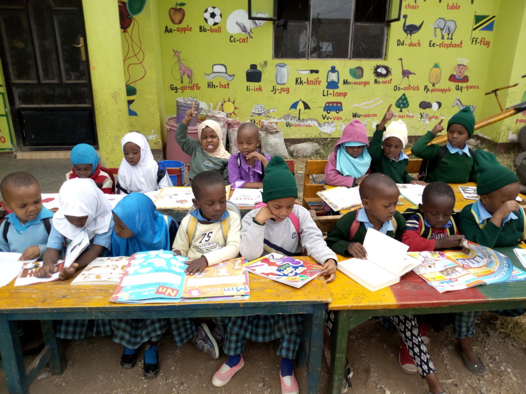BUILD SCHOOL FOR CHILDREN FROM LOW INCOME FAMILIES - GlobalGiving