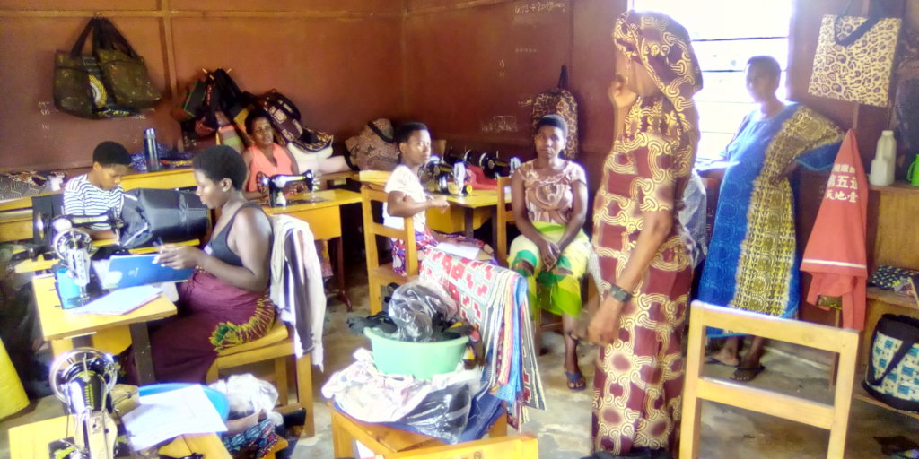 HELP 35 HANDCRAFT COOPERATIVES IN RWANDA - GlobalGiving