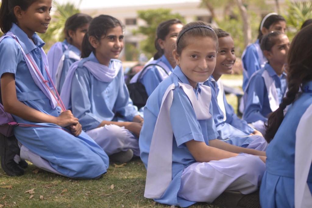 Transform Pakistan's under-resourced Girls Schools - GlobalGiving