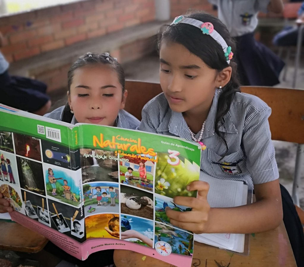 Self-learning guides for Colombian rural schools - GlobalGiving
