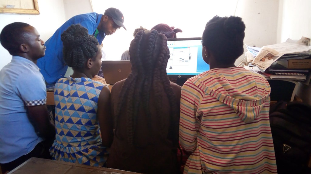 Improving girl-child computer literacy in Malawi - GlobalGiving