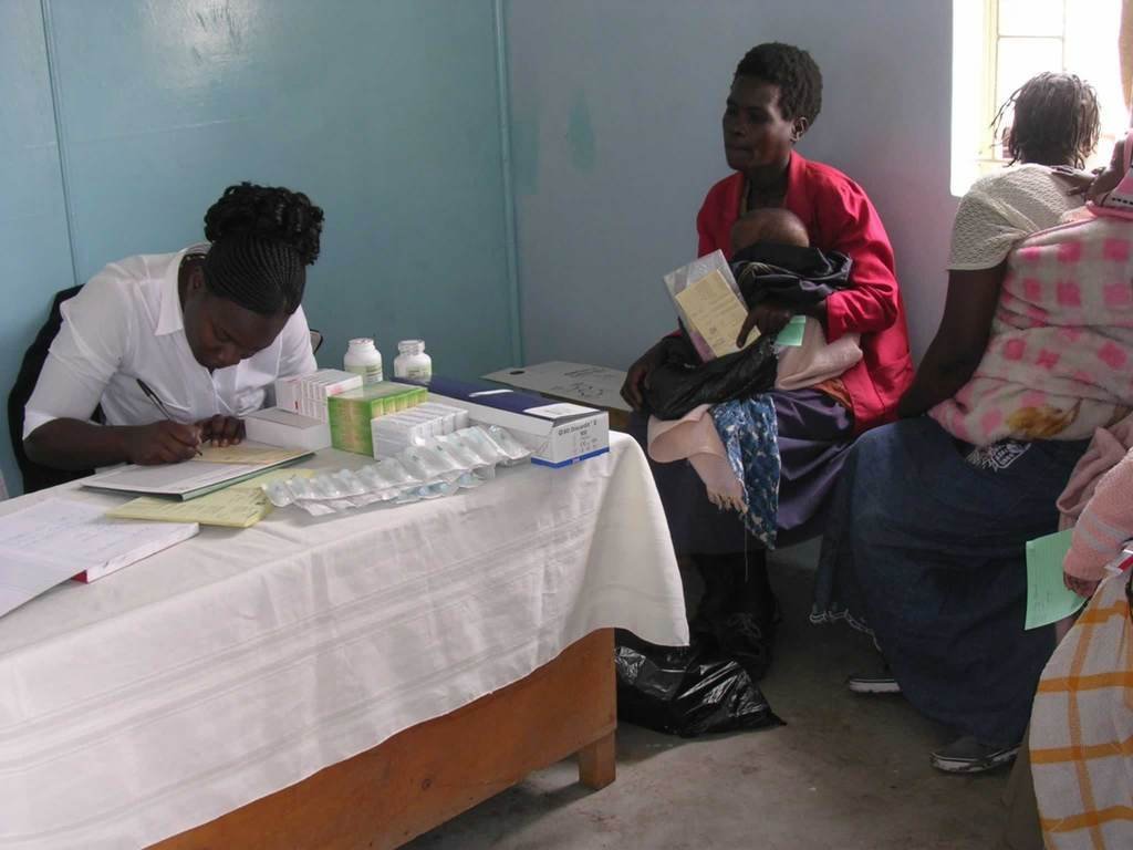 Livelihood support for youth and women in slums - GlobalGiving