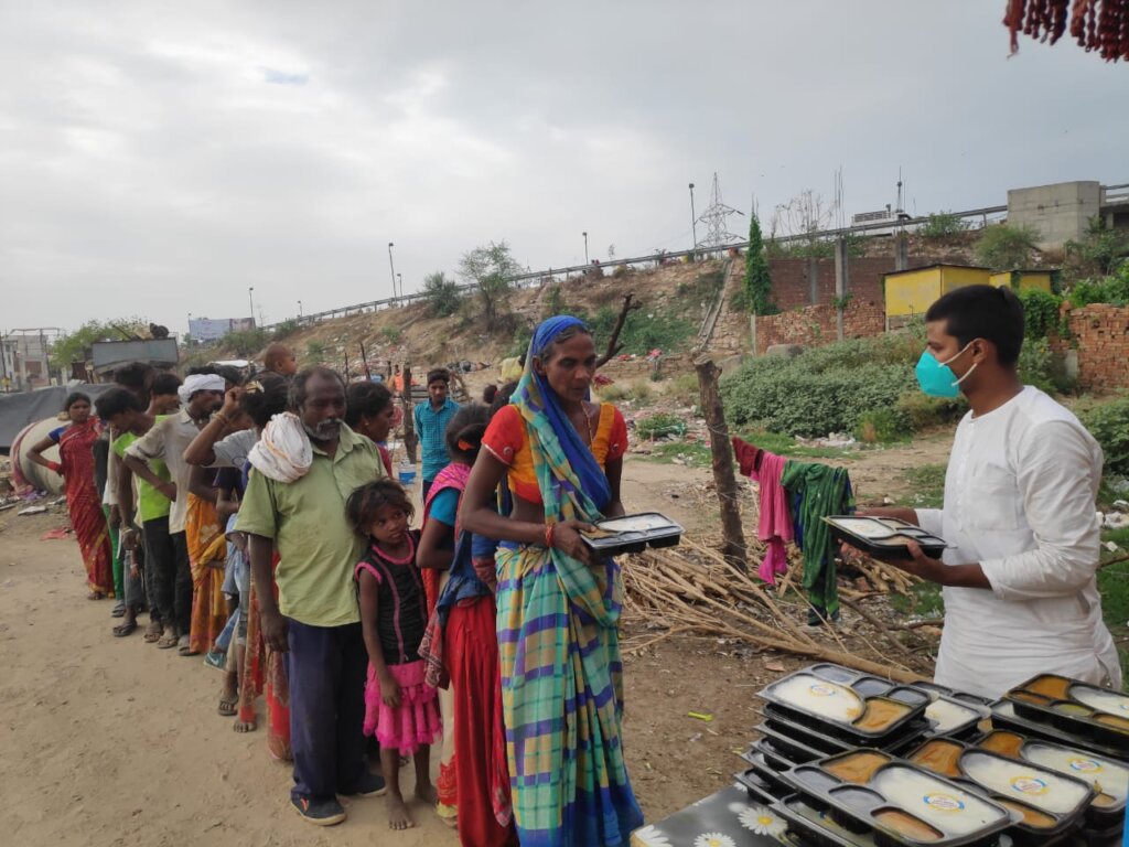 Feed labor families during COVID - OMICRON - GlobalGiving