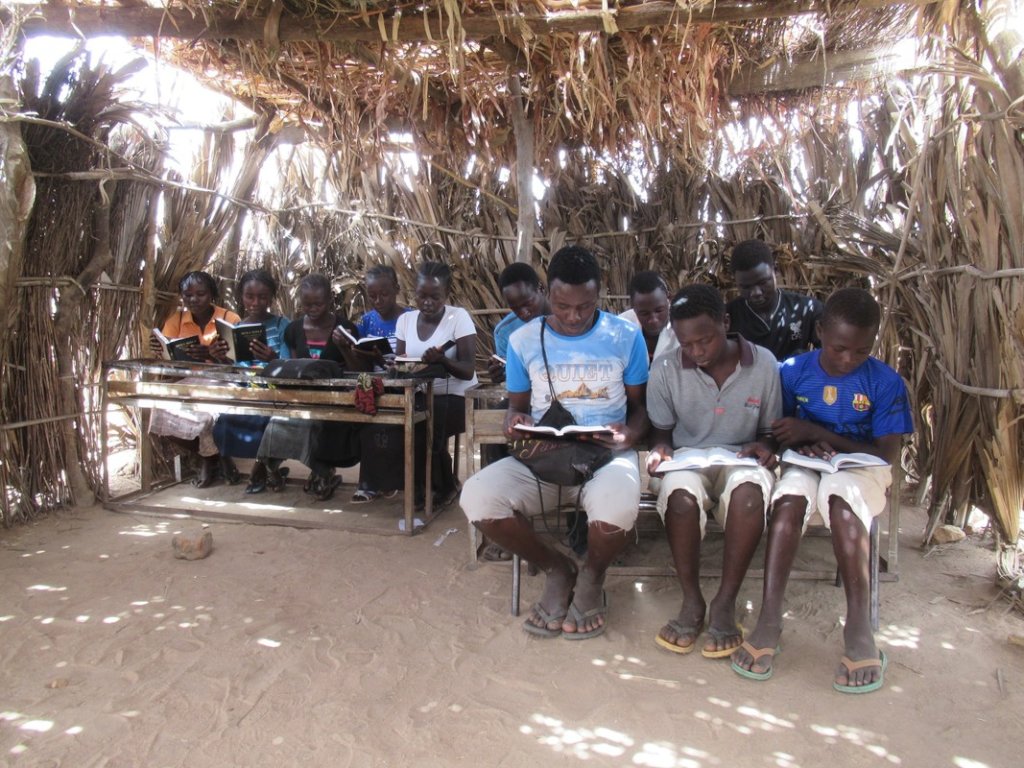 One million books of hope - South Sudan - GlobalGiving