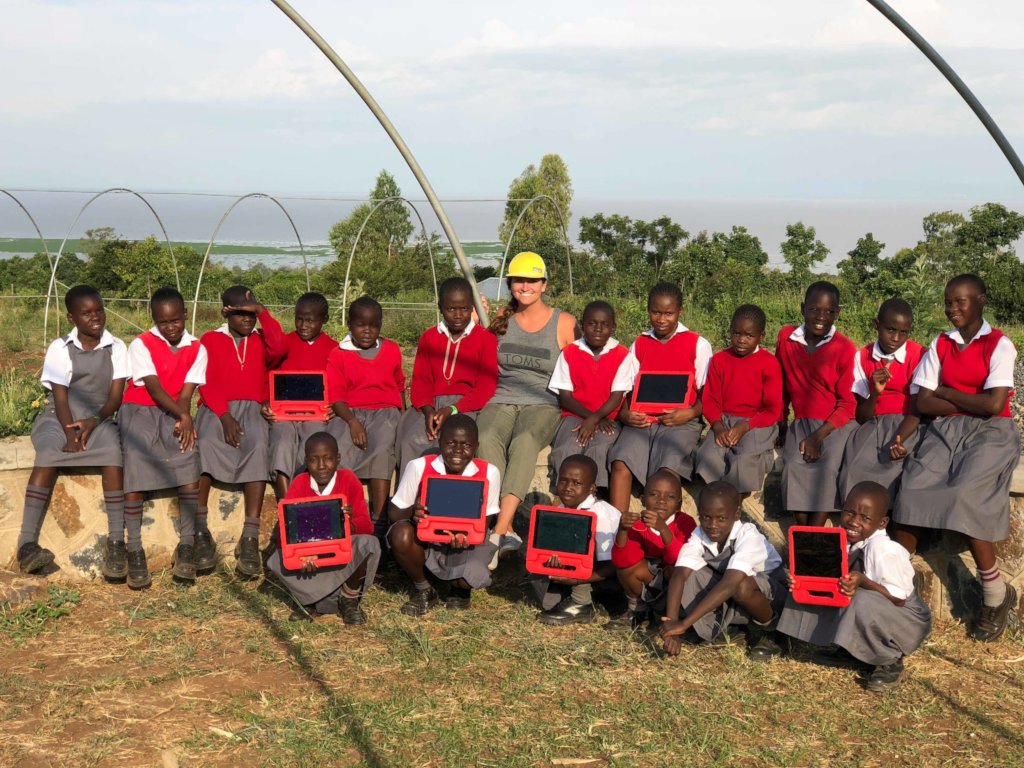 KEEPING AKILI GIRLS IN SCHOOL THROUGH SCHOLARSHIPS - GlobalGiving