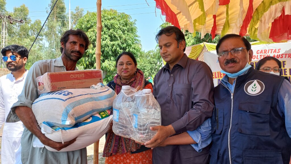 Relief/Recovery for flood affected in Pakistan - GlobalGiving