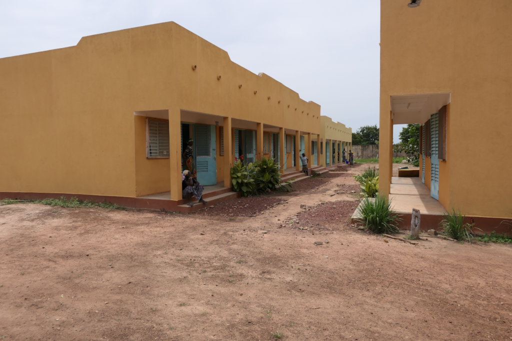 Help 20 refugee children study for their future - GlobalGiving