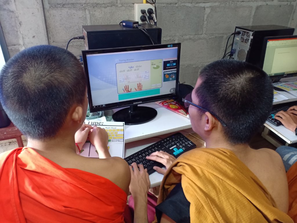 Computers for Refugee Children - GlobalGiving