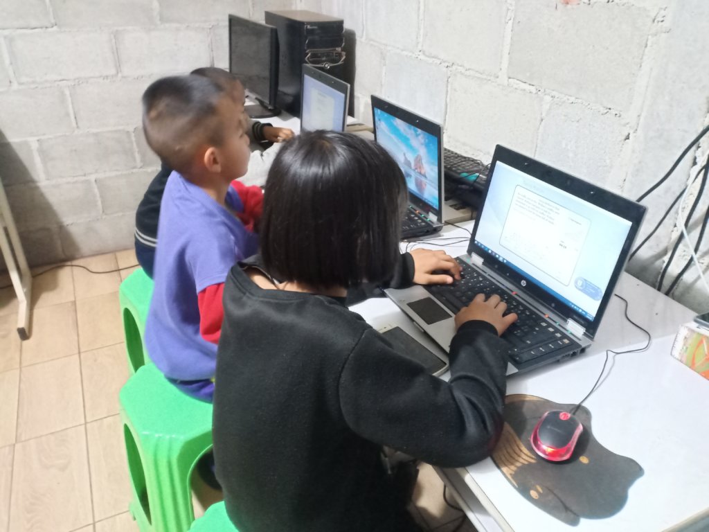 Computers for Refugee Children - GlobalGiving