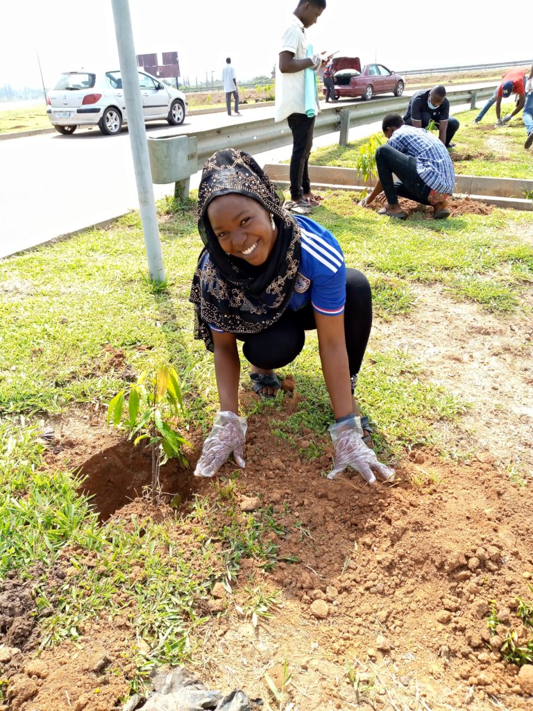 PLANT 100 FRUIT TREES IN EACH SCHOOL - GlobalGiving