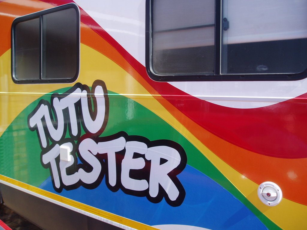 Desmond Tutu HIV Foundation Mobile Clinic - GlobalGiving