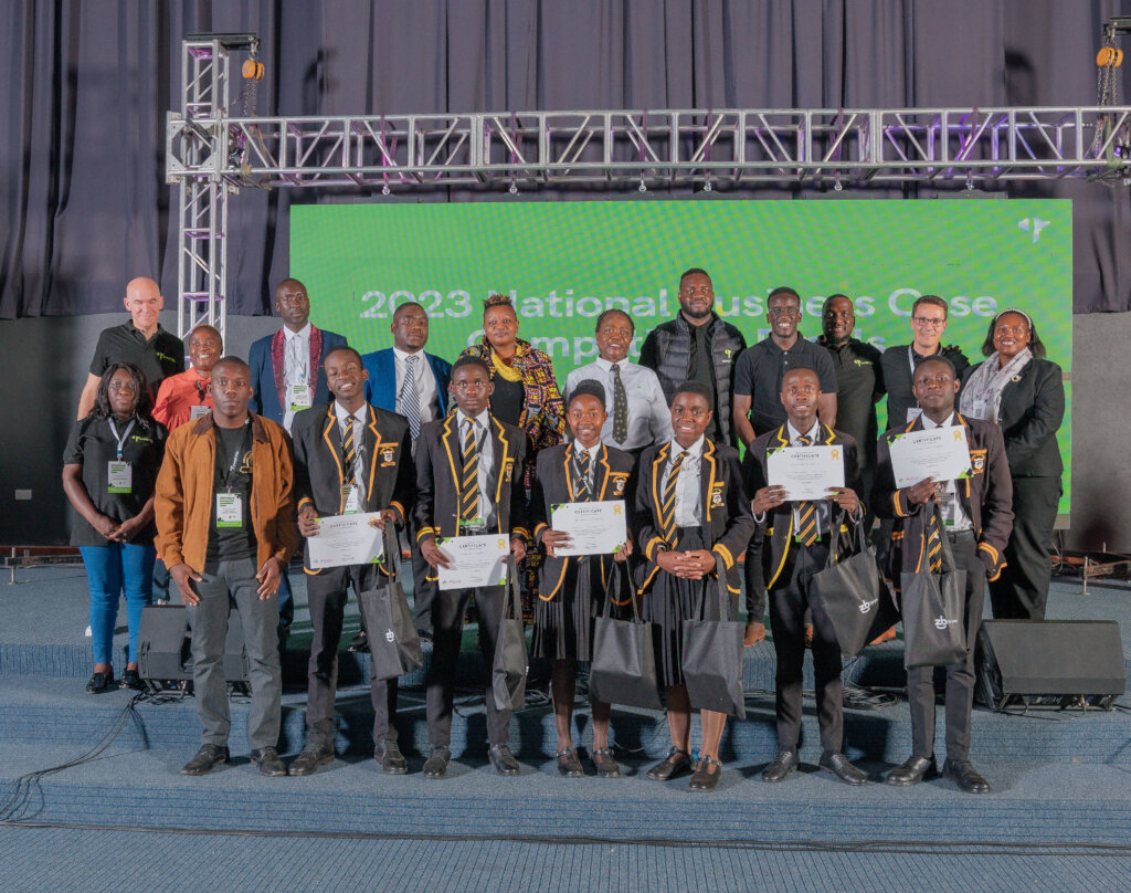 Develop 2,000 future business leaders in Zimbabwe - GlobalGiving