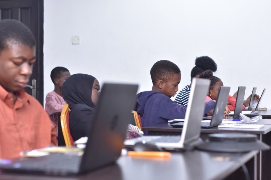 Digital Skills & Online Safety 4 Nigerian Children - GlobalGiving