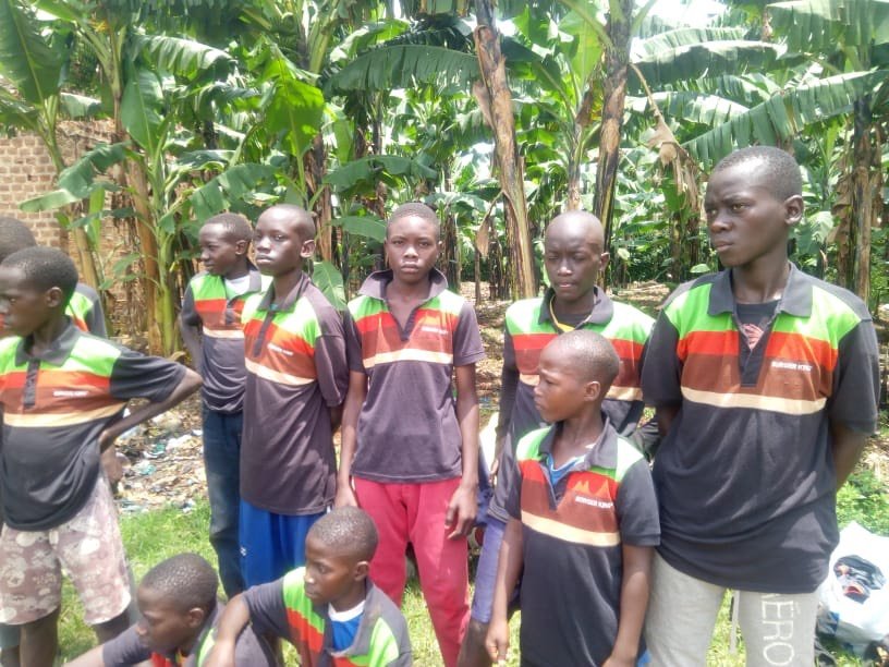 Computer laboratory for 430 children in Uganda - GlobalGiving