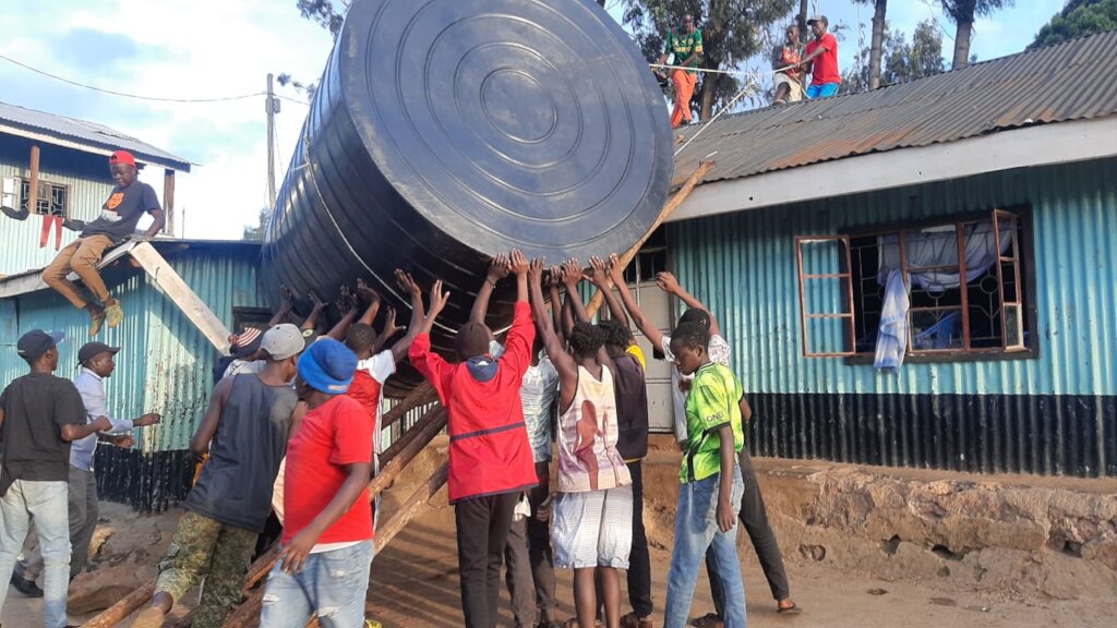 Reports on CLEAN WATER ACCESS AT THE CENTRE OF LOVE KIBERA - GlobalGiving