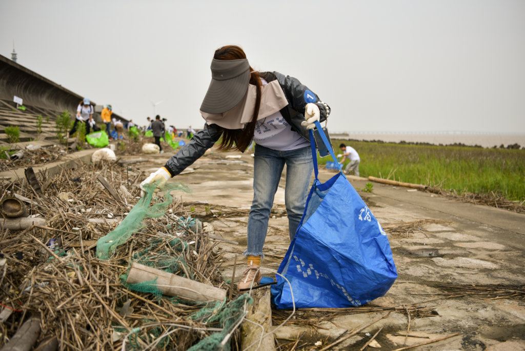 Coastal Cleanup in China - GlobalGiving