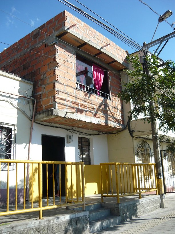 Safe housing for 5 low-income families in Colombia - GlobalGiving