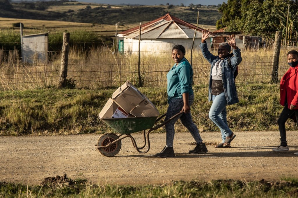 Help 5000+ villagers get internet in South Africa - GlobalGiving