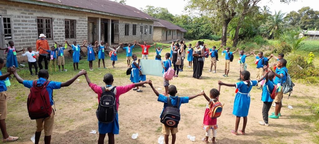 One Child One School Bag Project Cameroon - GlobalGiving