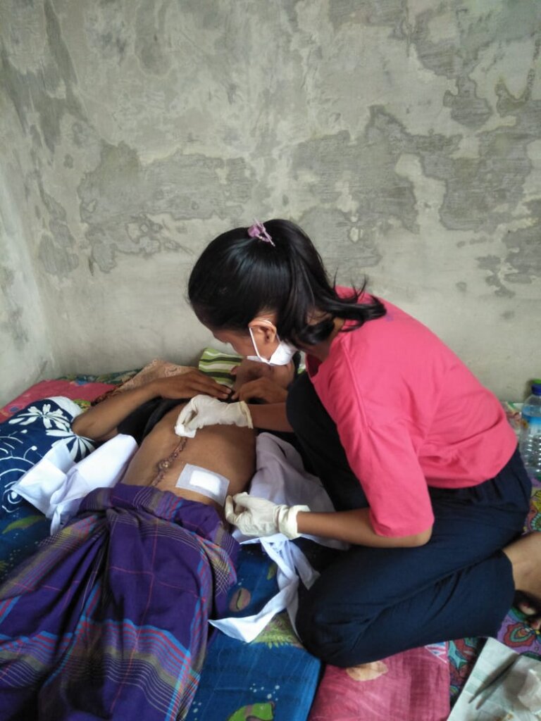 Provide Lombok Clinic Ambulance for 2000+ Patients - GlobalGiving