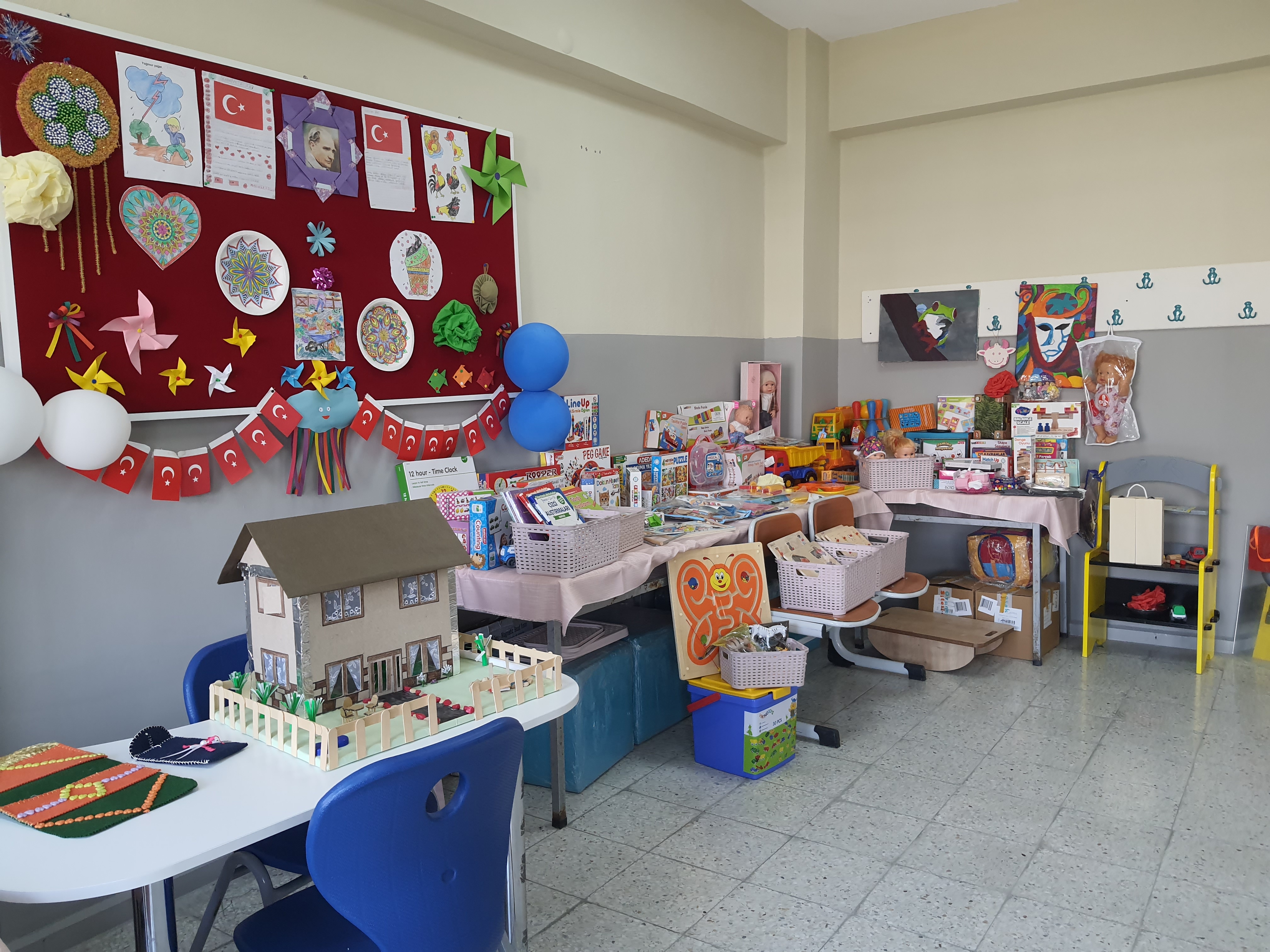 Autism Children In Classroom