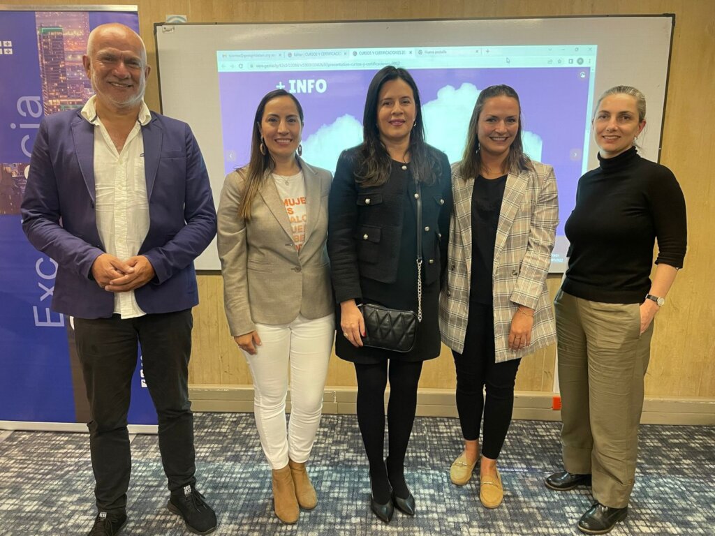 SUPPORTING TALENTS 4.0, WOMEN IN THE 4TH IR - GlobalGiving