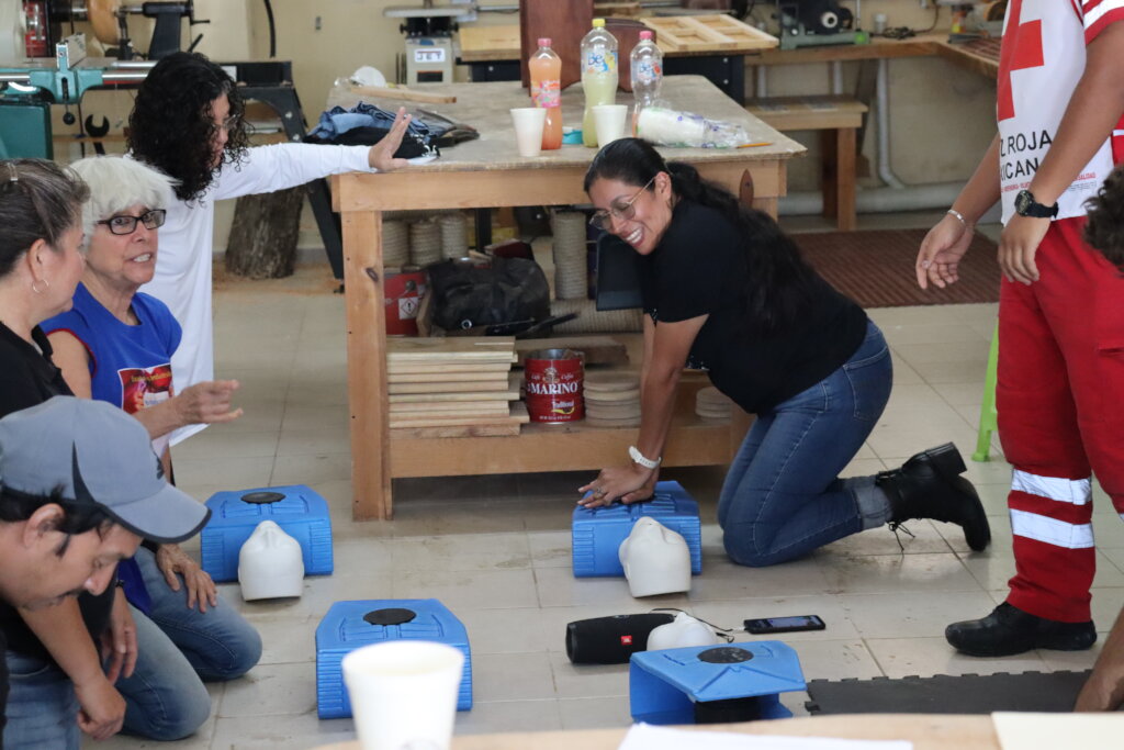 Help CRUZ ROJA CHAPALA Provide CPR Training - GlobalGiving