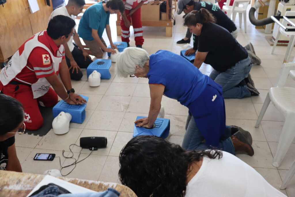 Help CRUZ ROJA CHAPALA Provide CPR Training - GlobalGiving