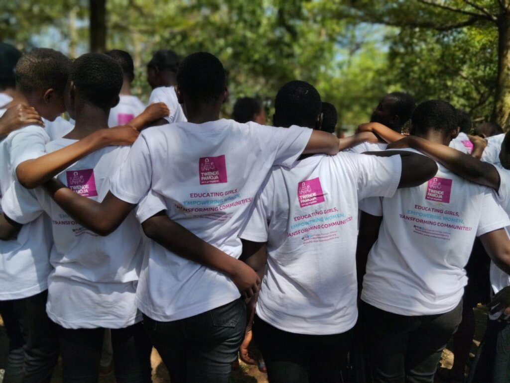 Educate and Empower Girls in Rural Kenya - GlobalGiving