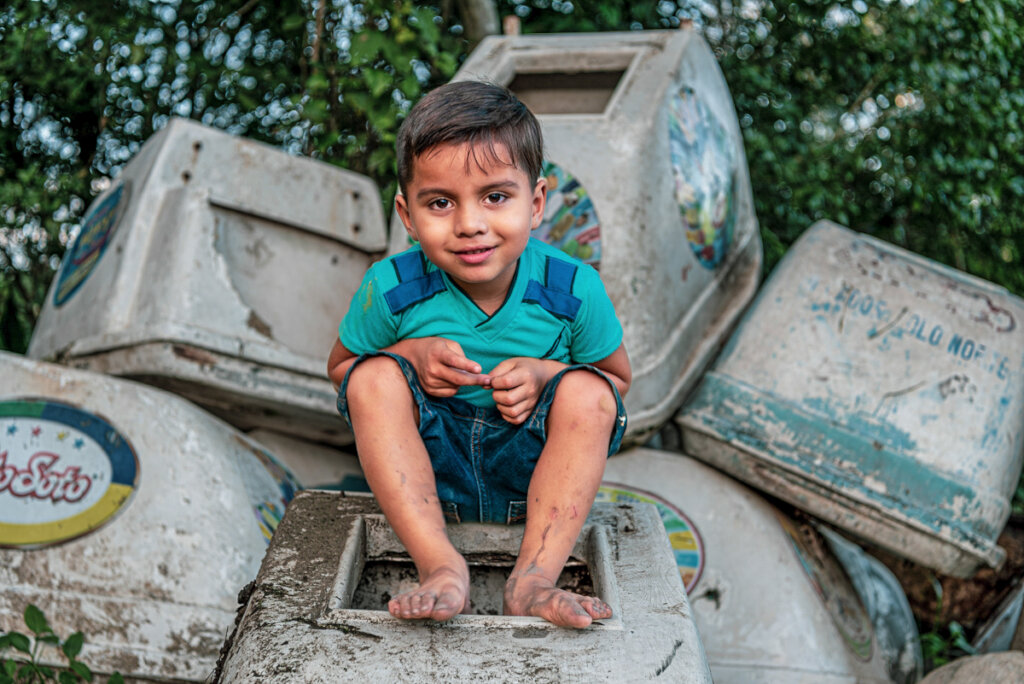 Donate to Educate and Feed Children Living in Trash Dumps - GlobalGiving
