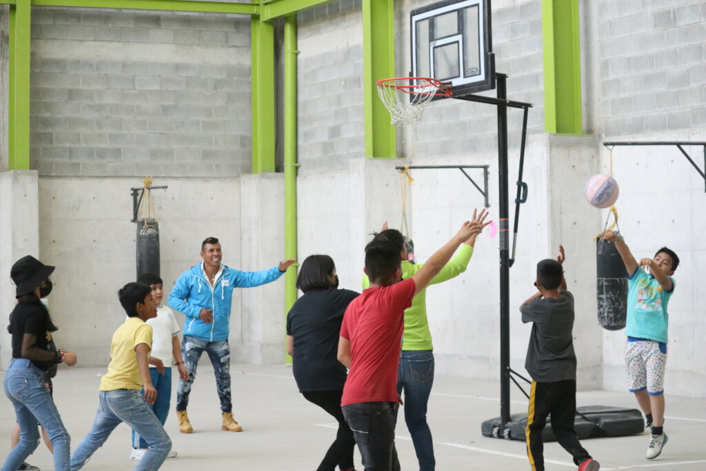 Donate to Reaching a 1000 children, changing a 1000 futures - GlobalGiving