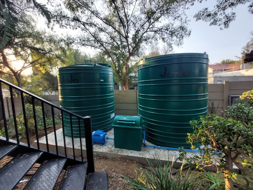 Reports on Water tank system for 52 children in South Africa - GlobalGiving