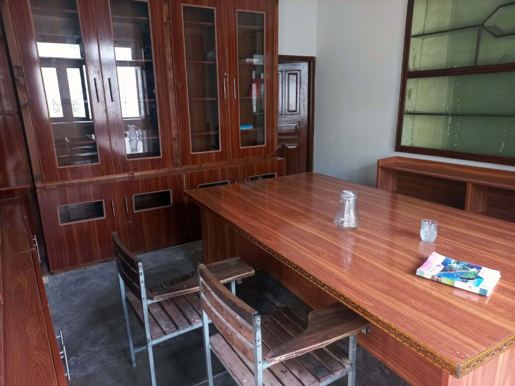 Break Barriers: Yasmin Bibi Girls College - GlobalGiving