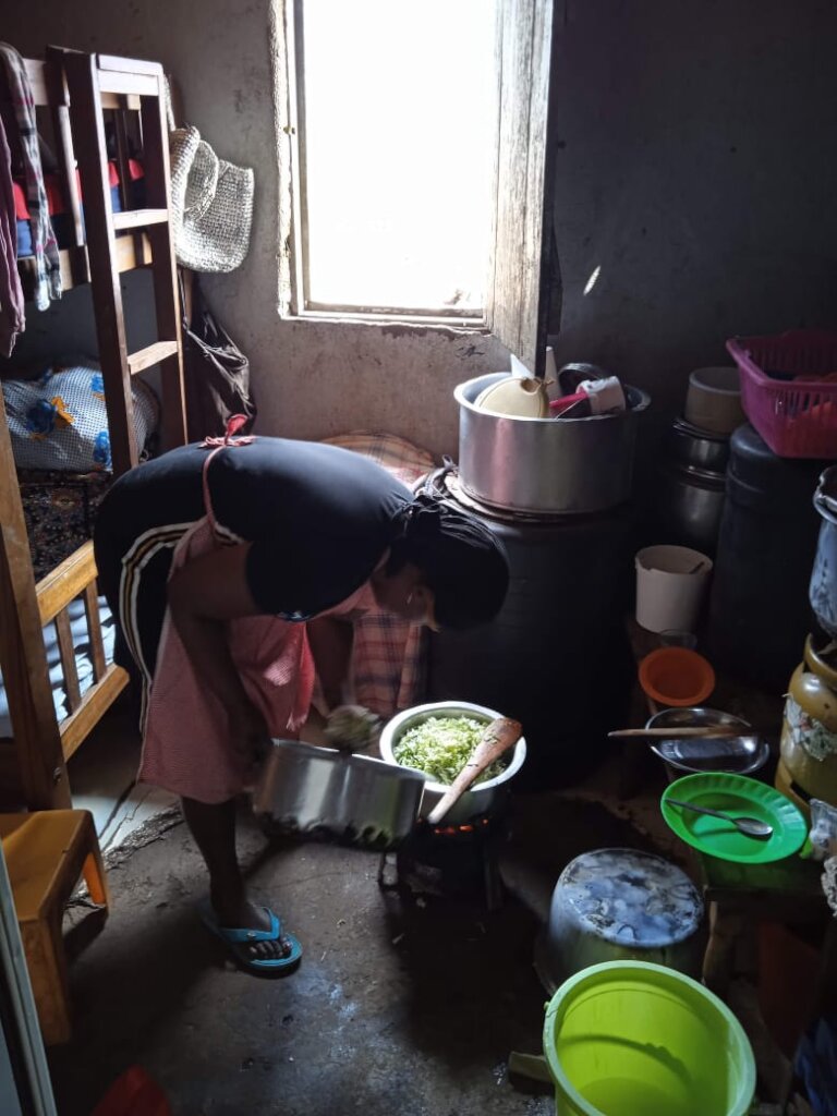 Education & Food for 50 Orphan Children in Kenya - GlobalGiving