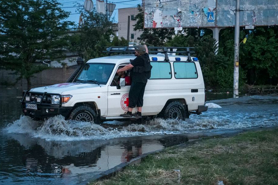 Kakhovka Dam. Help Ukrainian Red Cross save people - GlobalGiving