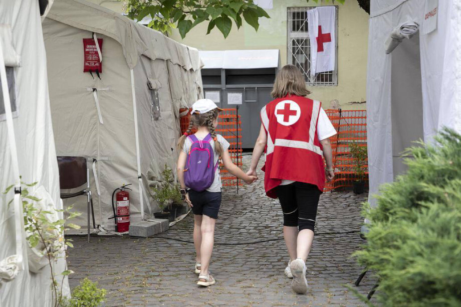 Save kids with Ukrainian Red Cross - GlobalGiving