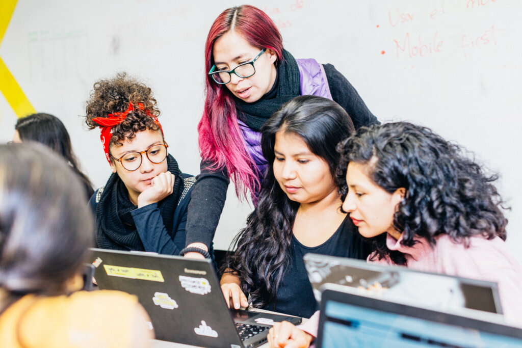 Empowering Latin American Women with Tech Skills - GlobalGiving