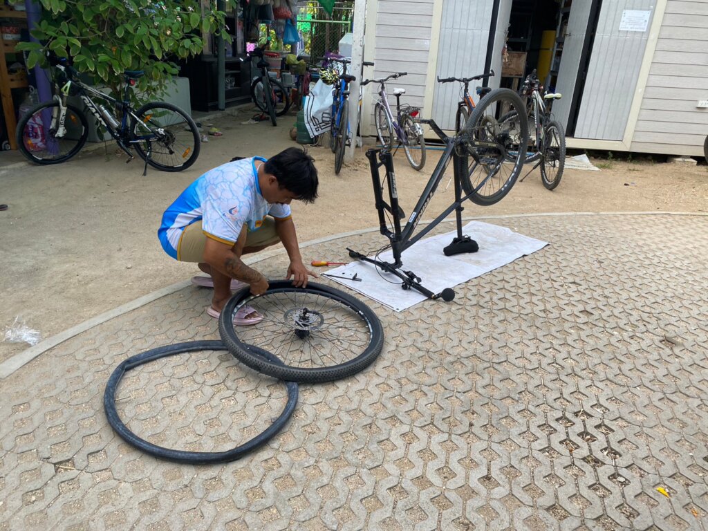 800km sponsored bike ride 2023 - GlobalGiving