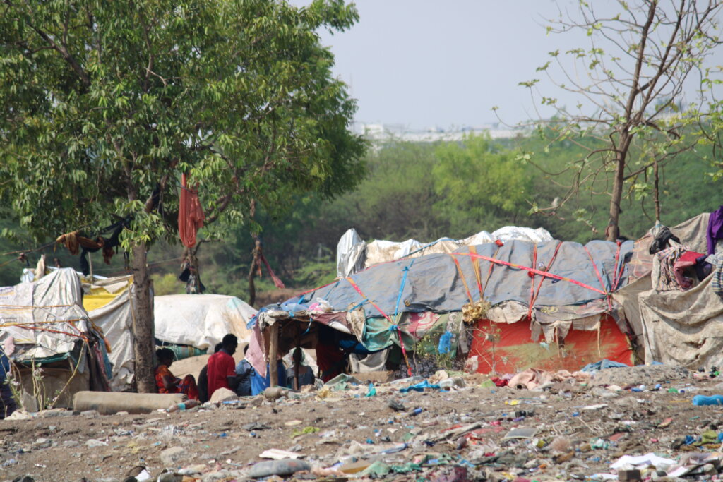 Sheltering and Shielding 100 Vulnerable Families - GlobalGiving