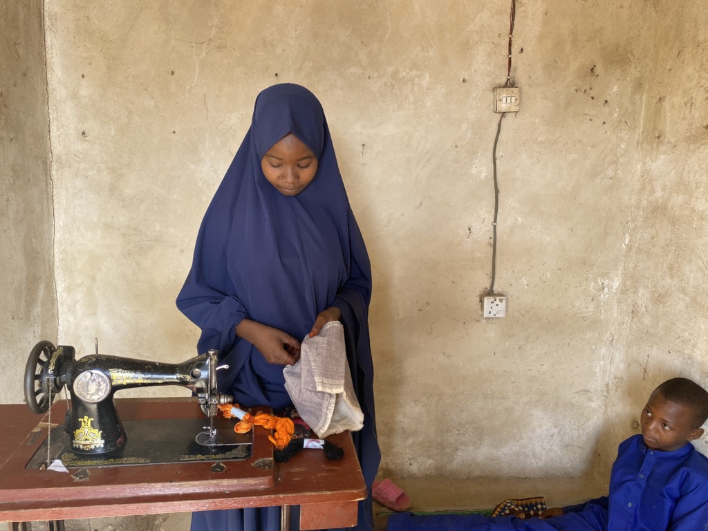 Reports on Leadership Initiatives Students Creating Change - GlobalGiving